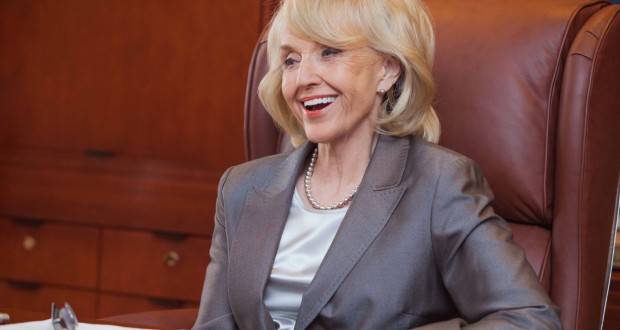 Jan Brewer promotes her PAC petition in response to immigration plan ...