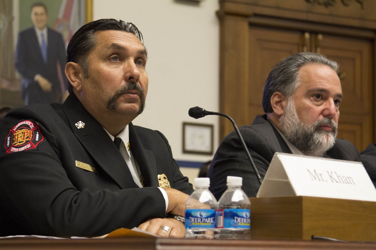 Shutdown hits home for Phoenix fire chief, as furloughs cancel meetings ...